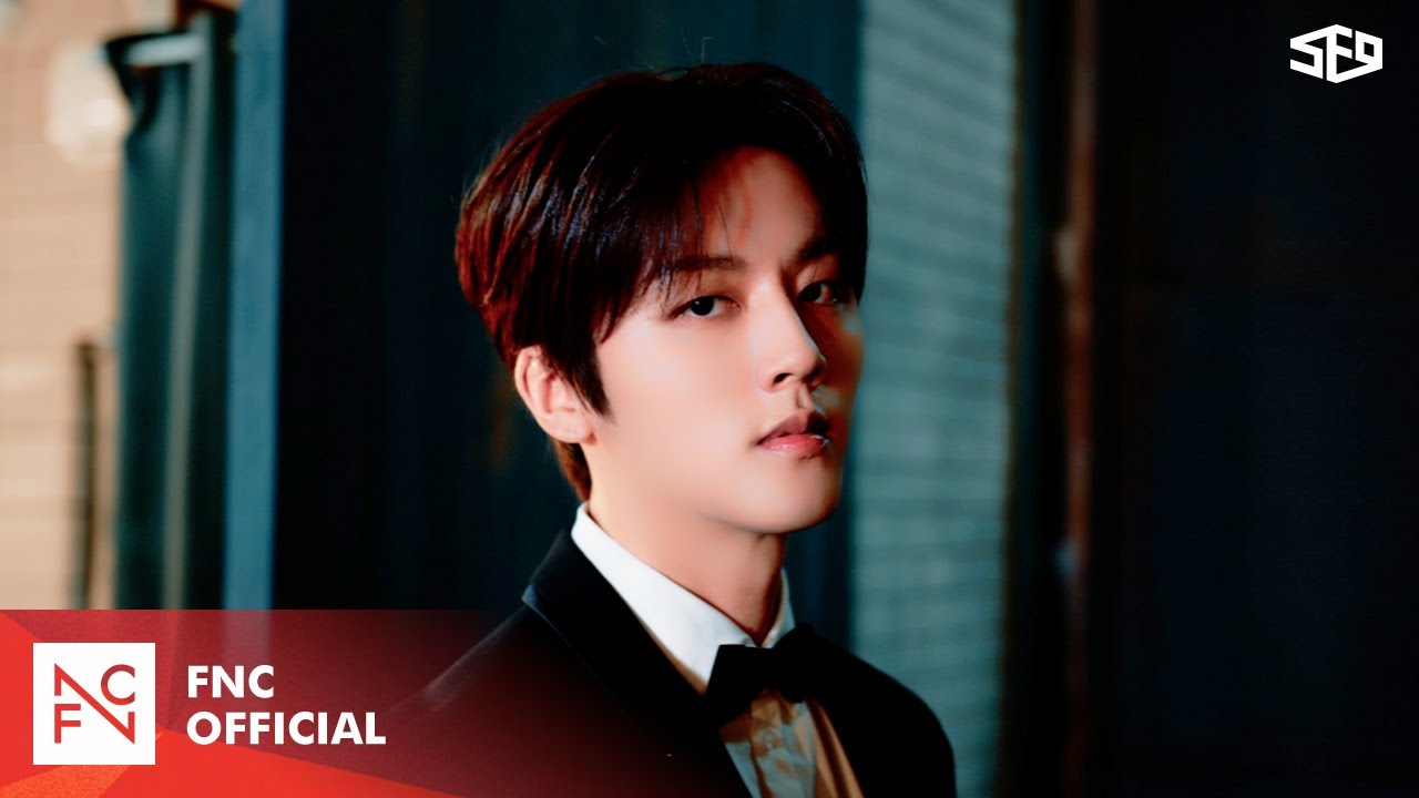 SF9 YOUNGBIN - Suit & Tie (Justin Timberlake) Performance Video - YouTube Music