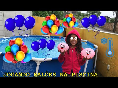 JOGANDO BALÕES NA PISCINA DE OLHOS VENDADOS