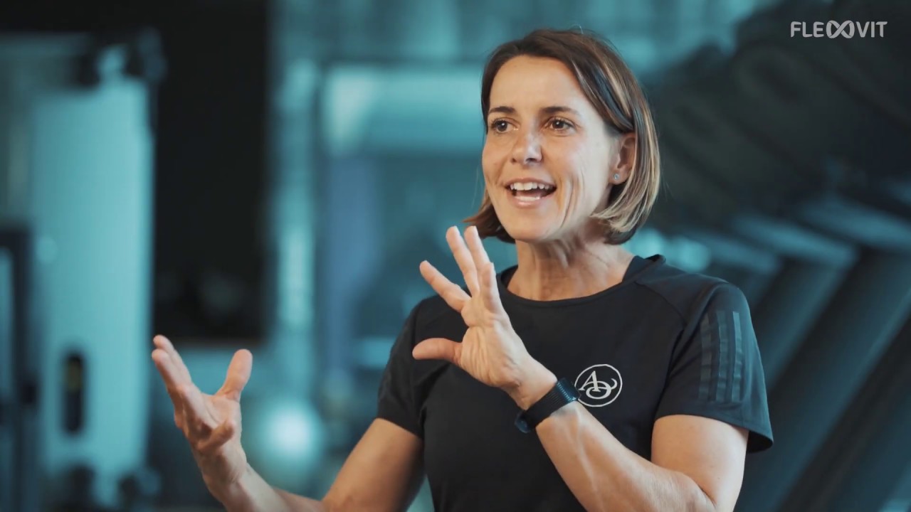 FLEXVIT Stories | Personal Trainerin Eileen Gallasch - YouTube