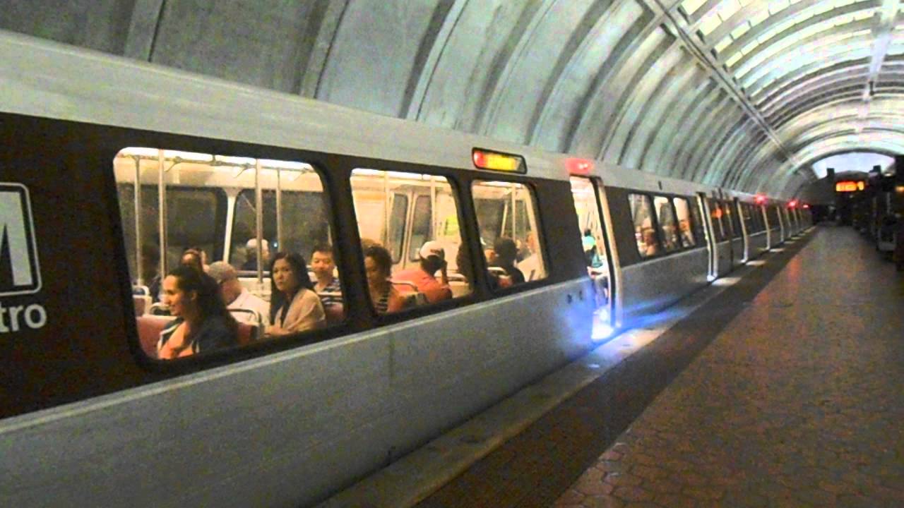 DC Metro (WMATA): CAF 500 & Alstom 6000 Series 6 car train at Medical ...