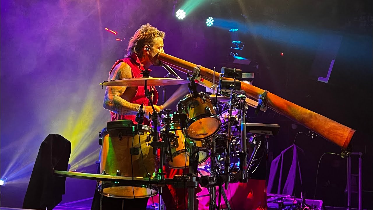 Xavier Rudd (HD) - Spirit Bird - Dublin - 23/09/22 - live @ The Academy ...