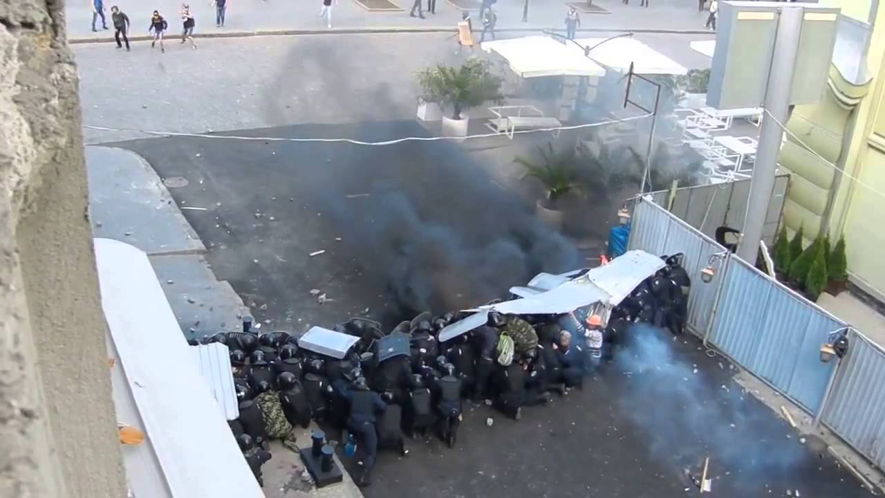 Brutal Clashes in Odessa Police on Separatists Side, Part 1 - YouTube