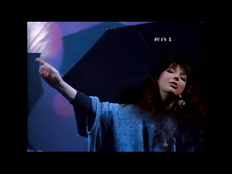 Kate Bush - Cloudbusting (Fantastico RAI Television Italy 1985) - YouTube