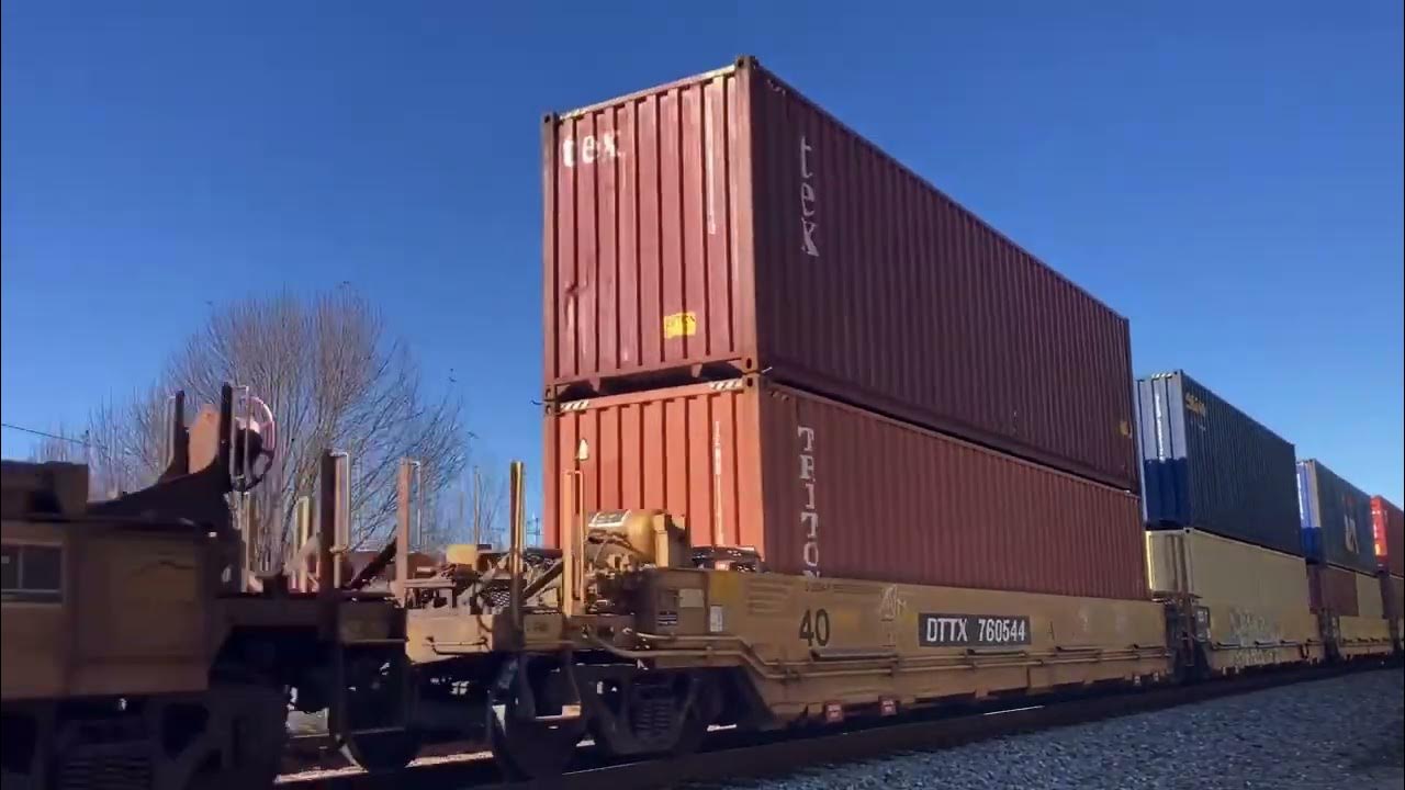 Long CSX I038 Double Stack Train NB - YouTube