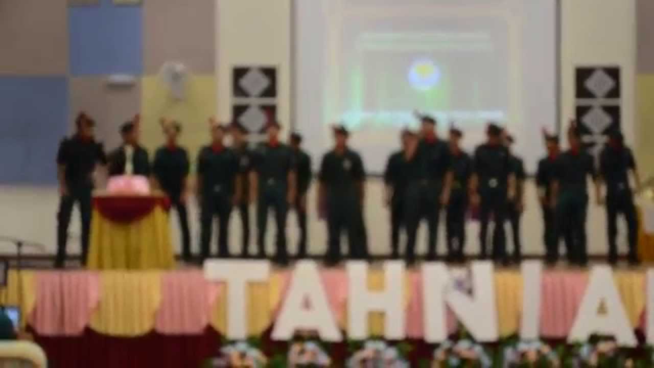 Haka dan lagu semangat krs smkdabb - YouTube