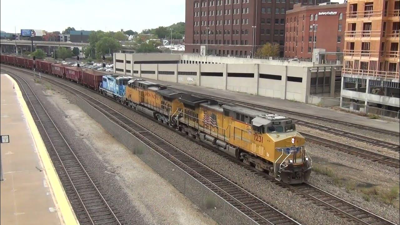 UP #7231 Leads EB Mixed Freight/Autoracks with CEFX GP20D Trailing. Kansas City, MO 9/21/24 ...