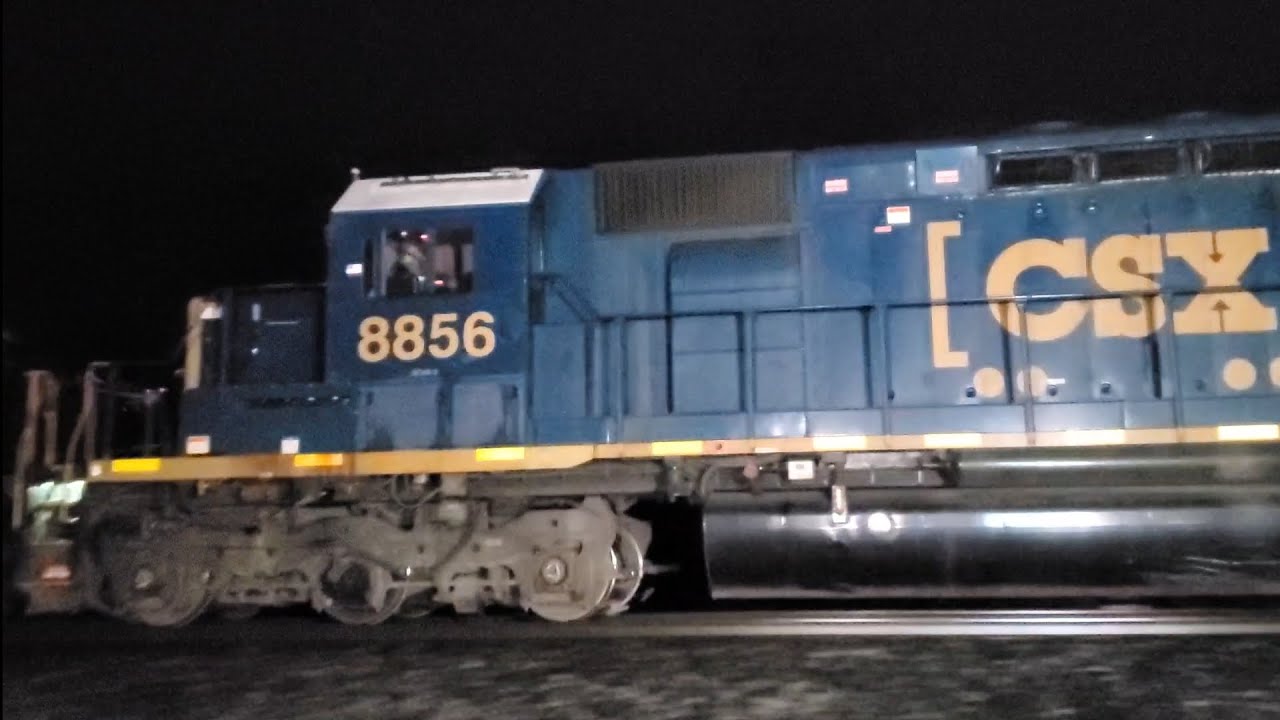 CSX M372 with Loud K5H train horn and a SD40-2 plus a Pan-AM boxcar 12/27/23 - YouTube