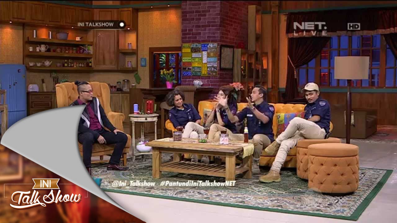 Ini Talk Show 30 Januari 2015 Part 2/4 - Cast Sitkom The East - YouTube
