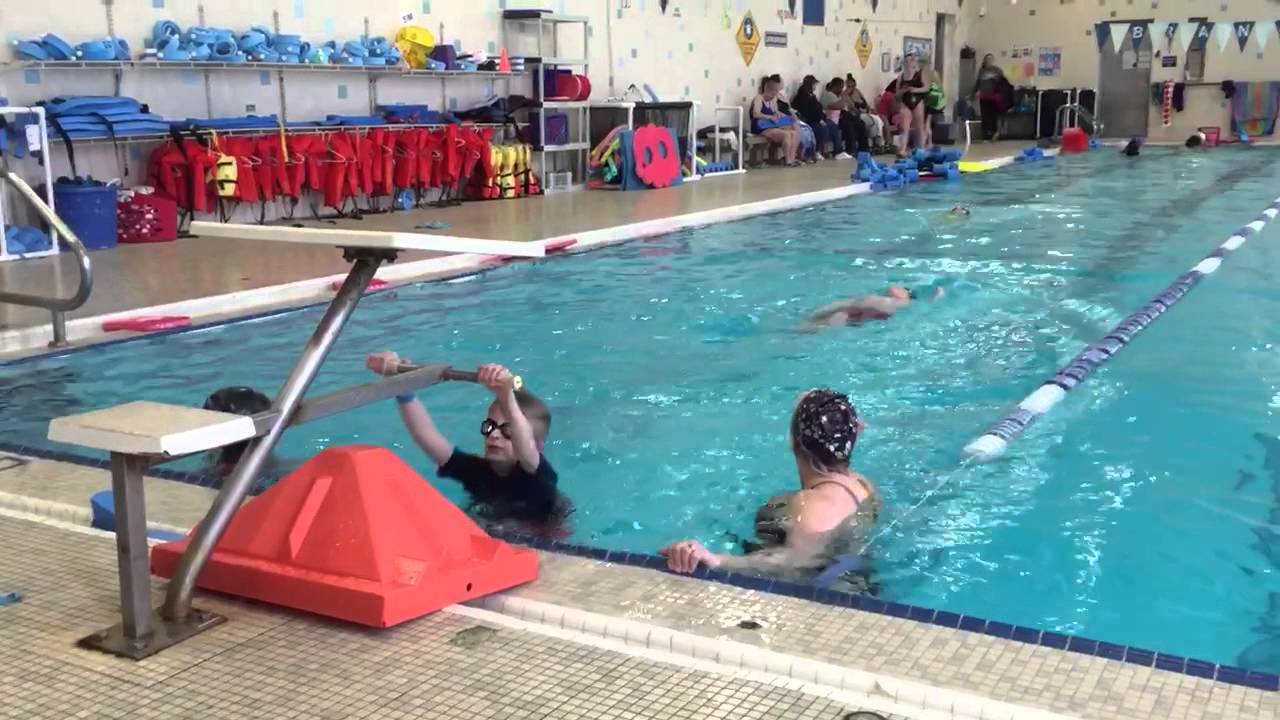 Luke swim lesson - YouTube