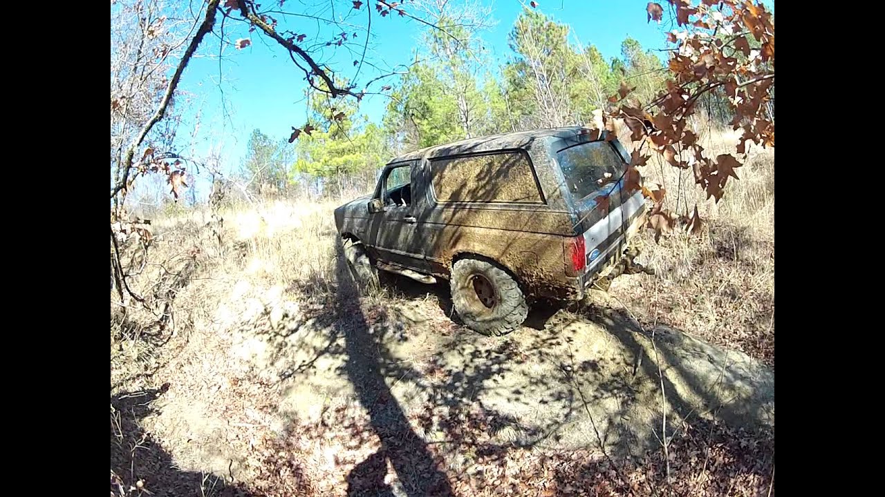 Bronco on 36 irok's - YouTube