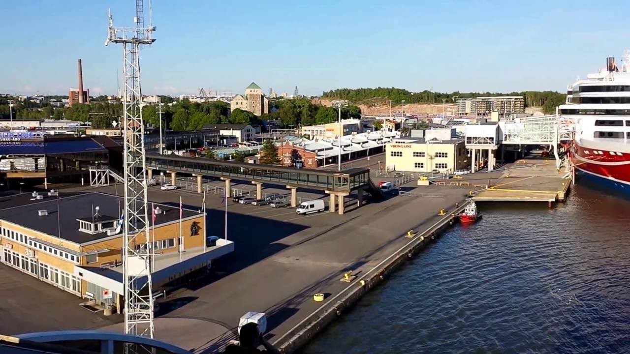 Turku. Satama. 14.6.2016. Video kuvaa kännykällä. S4. "Princessa ...