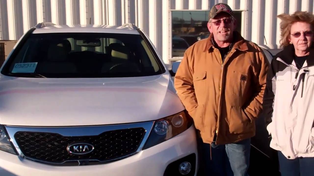 Jeff and Catherine Dillehay purchased a 2011 Kia Sorento from Billy ...