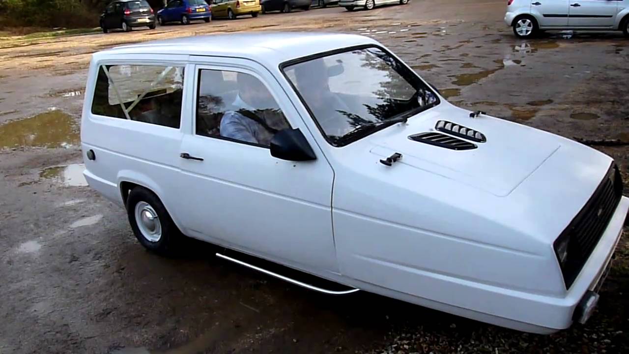 Cool Reliant Robin - YouTube