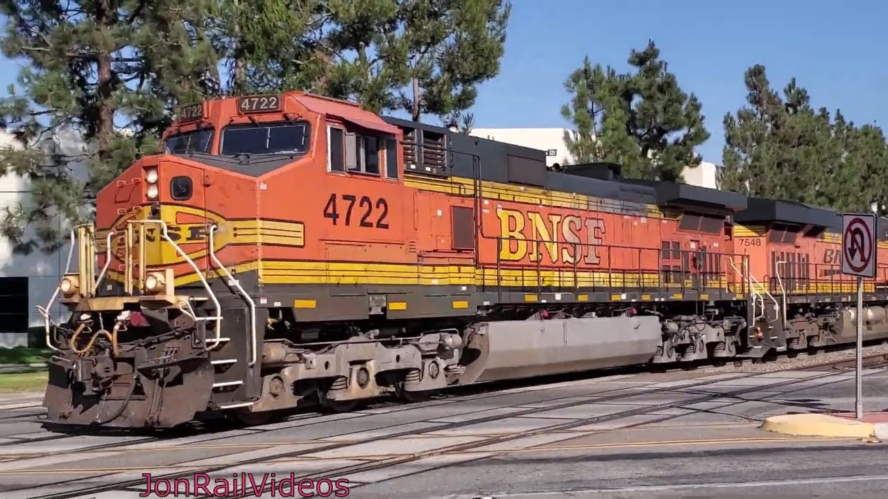 8/15/20 Railfanning the day at Santa Fe Springs double crossings ft ...