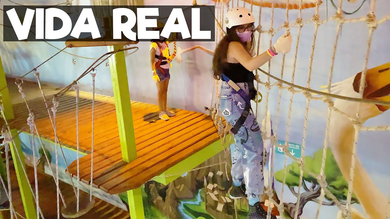 PASAMOS UN OBBY DE ROBLOX EN LA VIDA REAL - YouTube