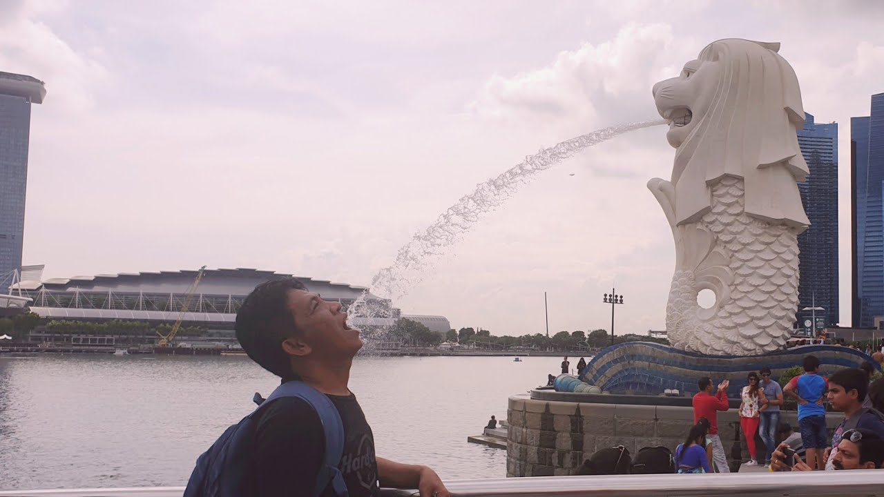 Prank MRT Singapore Gokil & Lucu - YouTube