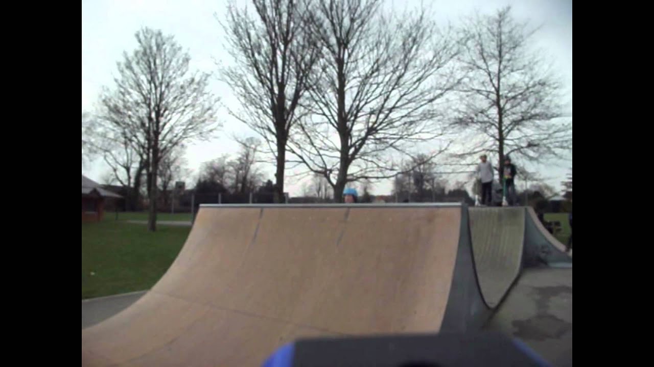 Ashton Foley-Parnum - Spine Mini Whore - YouTube
