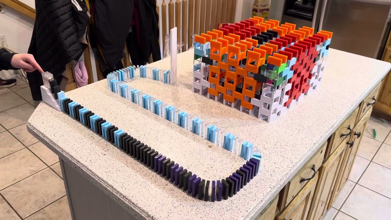 My biggest domino project! - YouTube