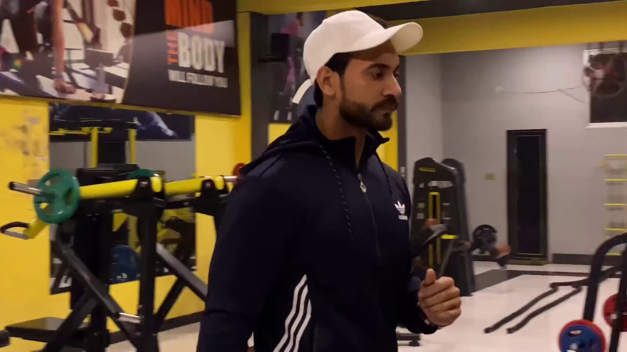 BODY MUSCLE GAIN CHEST WORKOUT BY ASIF GUJJAR (PART 1) - YouTube