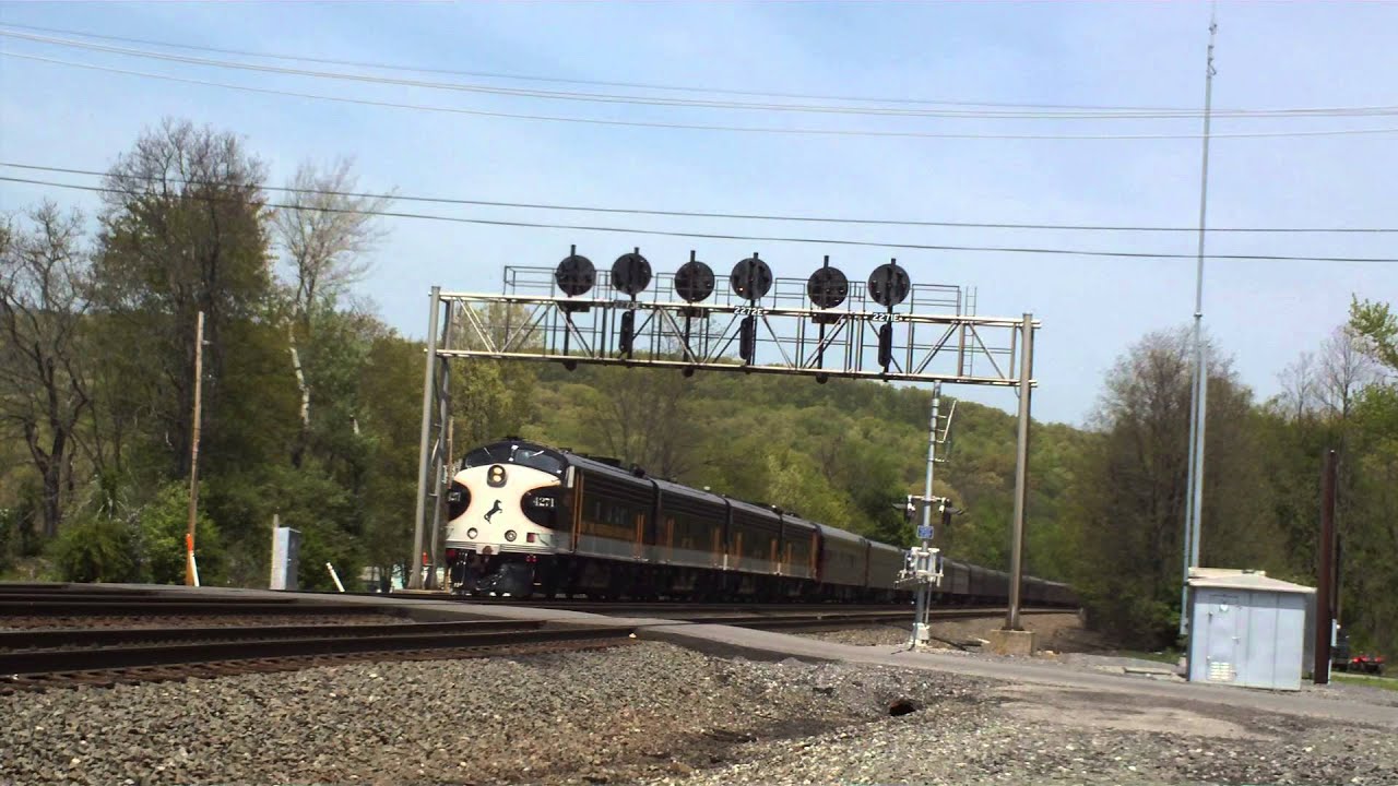 Norfolk Southern Executive Train 4271 leading Fostoria, PA - YouTube