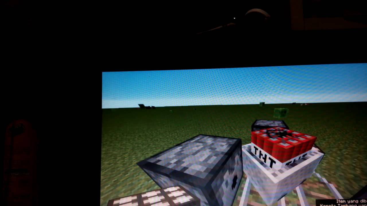 Totorial membuat bom atom di pc (minecraft pc ) - YouTube