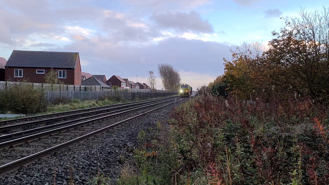 Network Rail MPV On Merseyrail Northern Line At Formby - YouTube