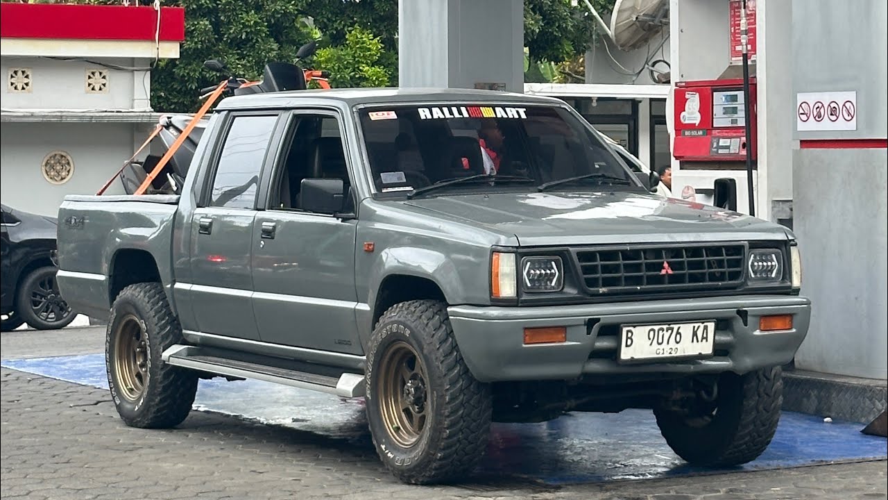 Strada L200 K34 Built Up - YouTube