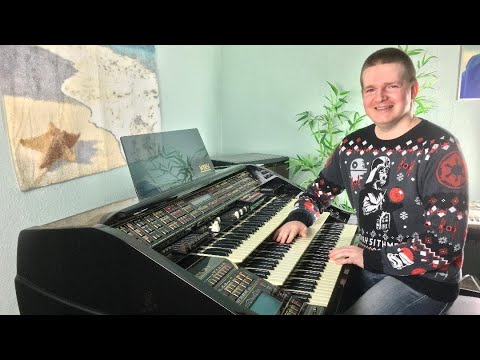 MERRY CHRISTMAS - Swing Medley / Florian Hutter - Wersi Atlantis - YouTube