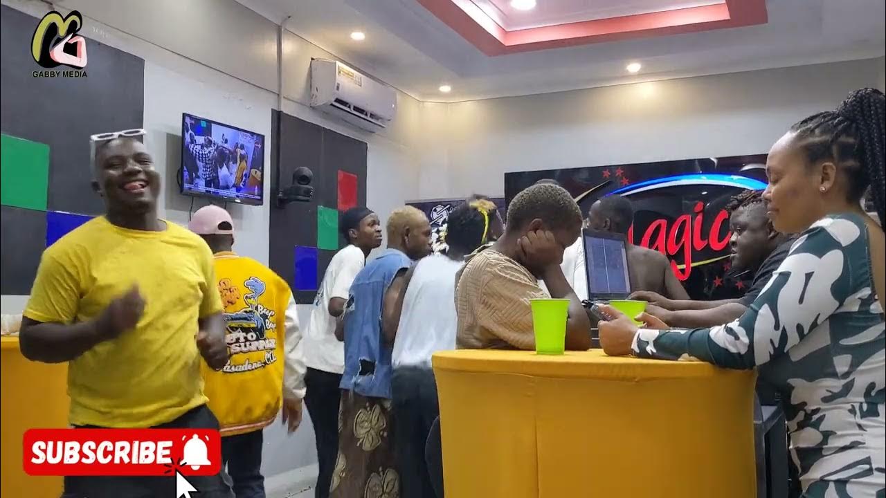 MCHINA MWEUSI NDANI YA KIBATI CHA URUGWAI MAGIC FM AKITANGAZA ALBUM YAKE MPYA MWANA FA NDANI ...