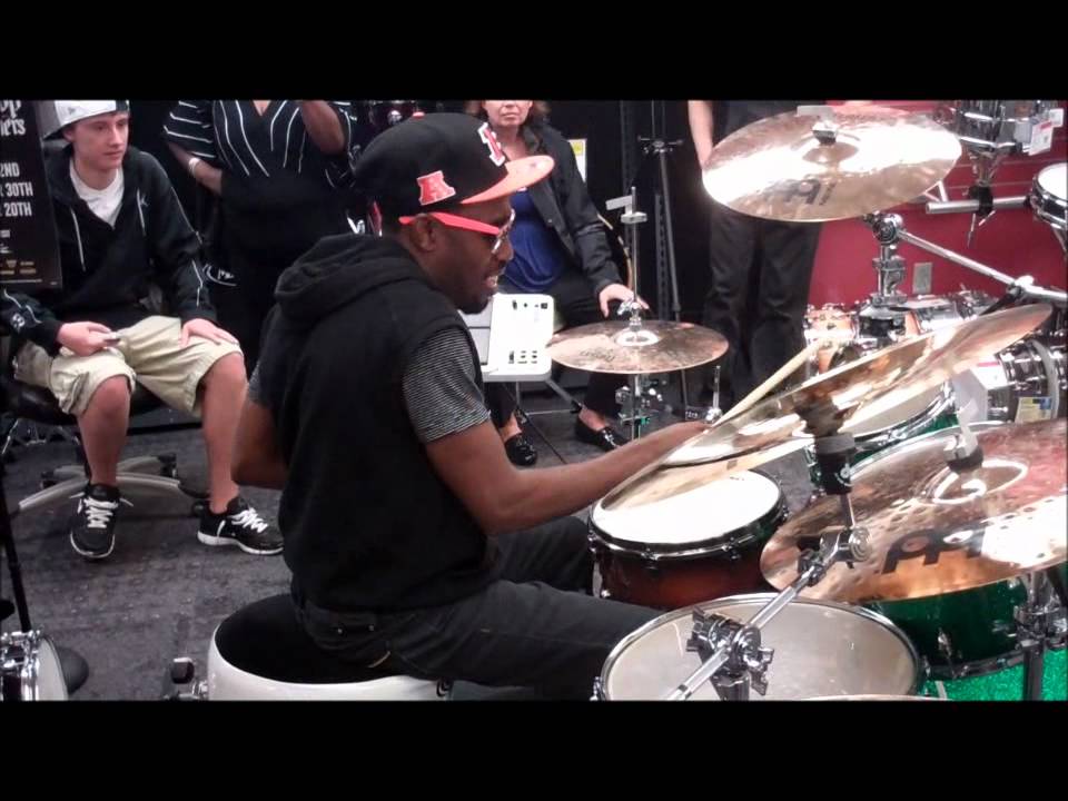 Guitar Center Drum Off 2012 Store finals- Steve Johnson - YouTube