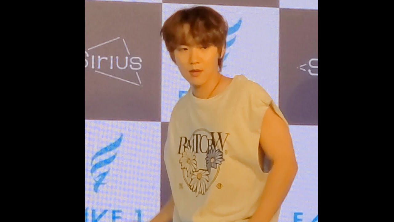 ♪Sirius♪︎ JAPAN 2nd single『Sirius』ﾘﾘｰｽｲﾍﾞﾝﾄ in KISS Entertainment Inc.3F STUDIO - YouTube