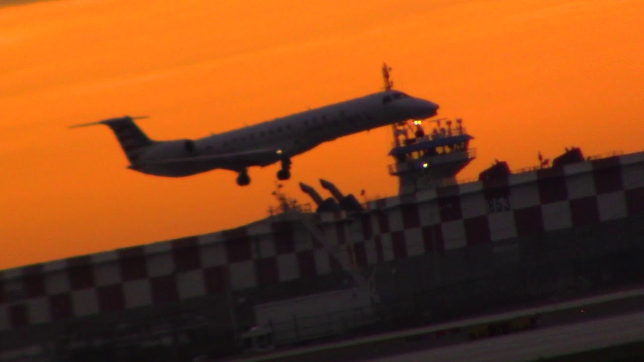 planespotting at Philadelphia International Airport (shaky) - YouTube