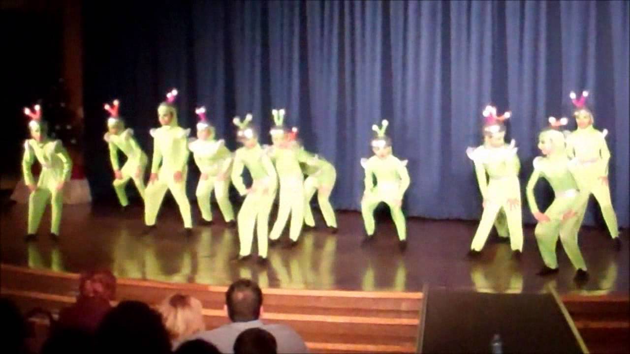 J-DAPA's "An Extraterrestrial Christrmas," Martian Dance - YouTube