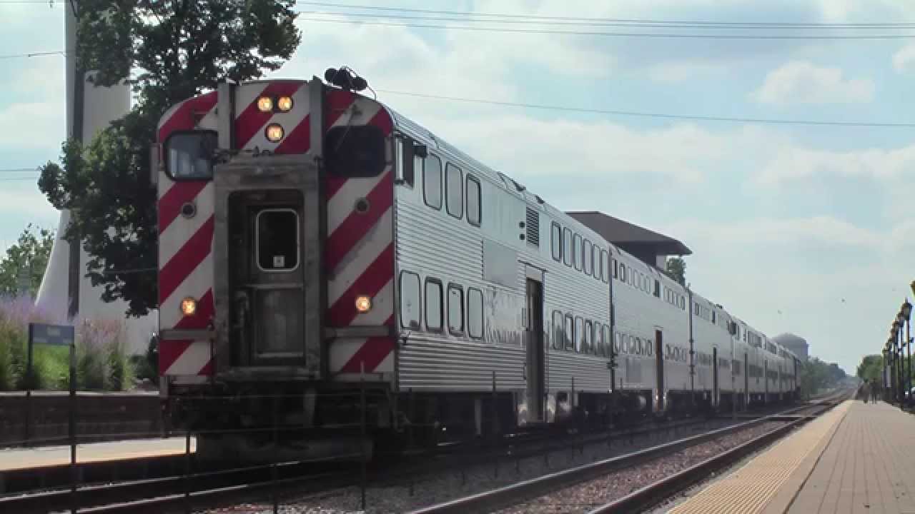 Metra MD-W Line at Roselle station 2015.7 (1) - YouTube