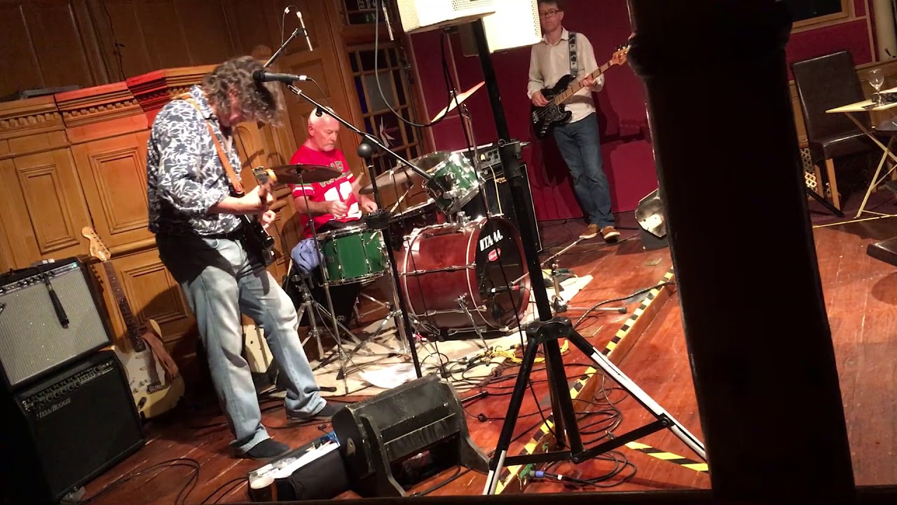 Red house: Marc Davies Band live at Acapela, Cardiff 6.9.17 - YouTube