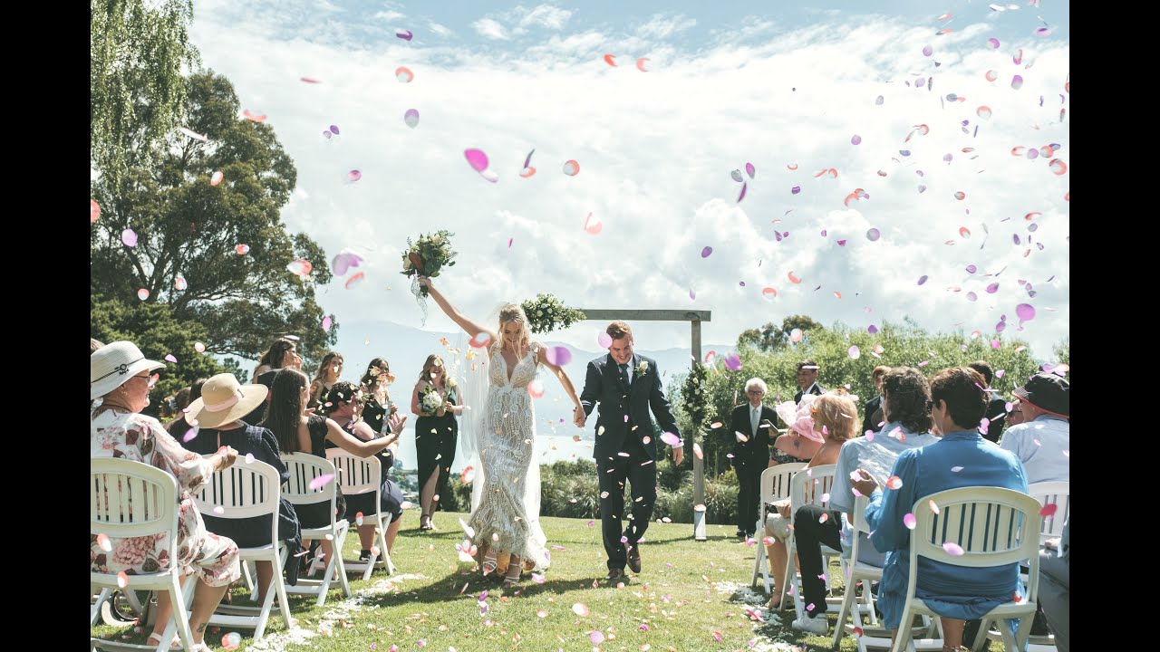 Slideshow: Juliette + Braedon's Akaroa Wedding at Mt Vernon Lodge - YouTube