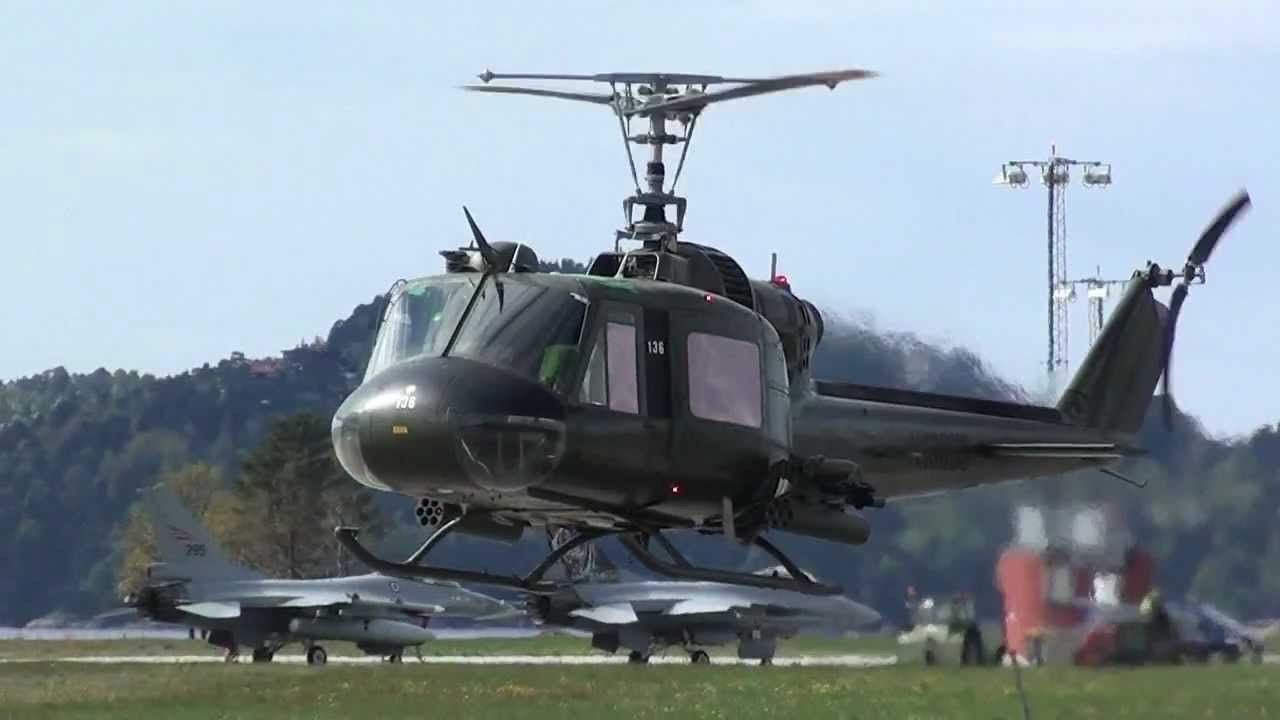 Bell 204 UH1 E YouTube