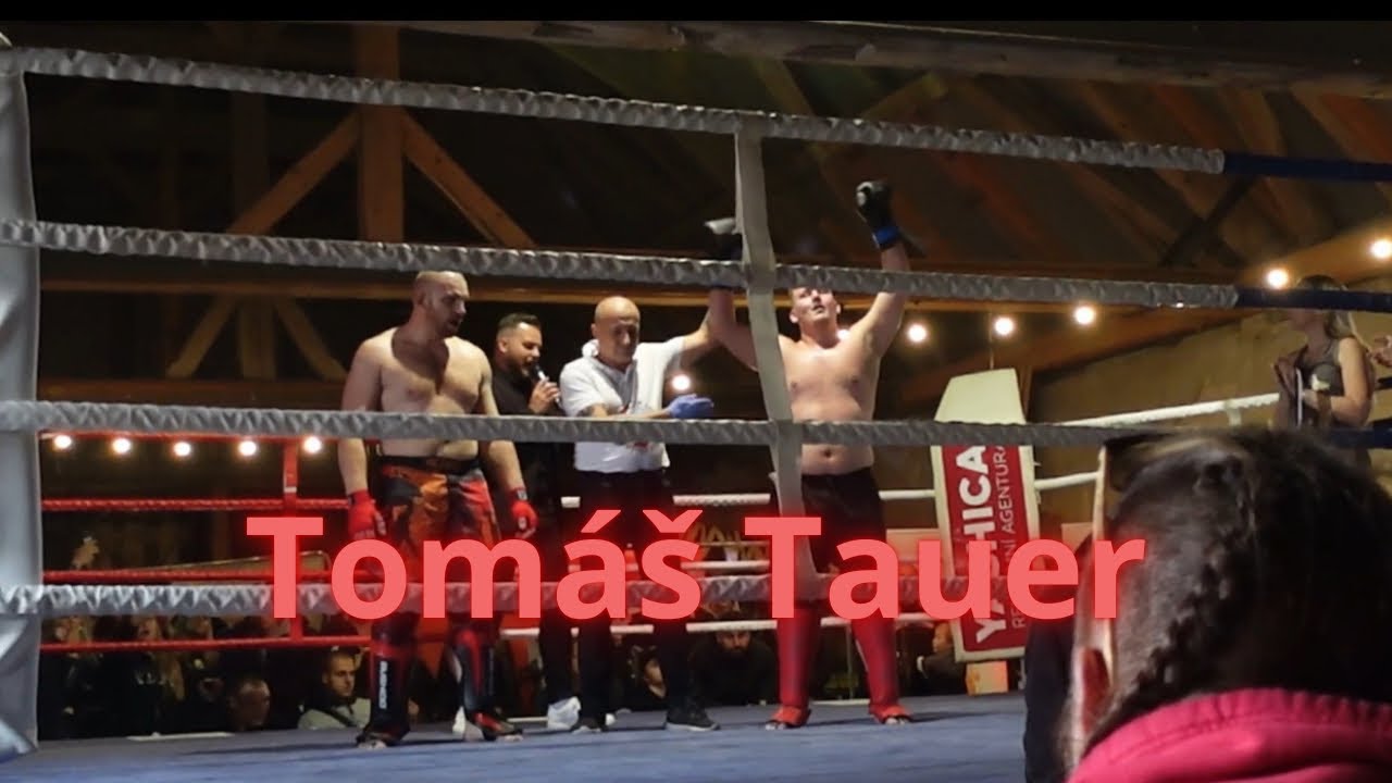 Tomáš Tauer vs Adam Jan Konyarik - YouTube