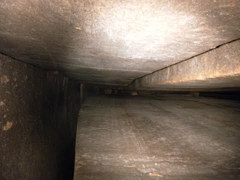 The mysterious cave in the Khara Hora mountain range