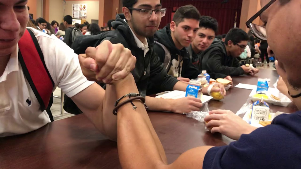 Muscular Vs Buff Arm Wrestling Match - YouTube