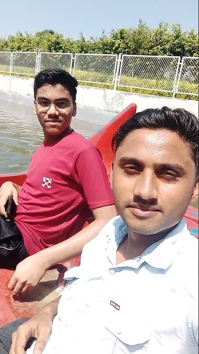 Apne chhote bhai ke sath masti karte hue 😁 - YouTube