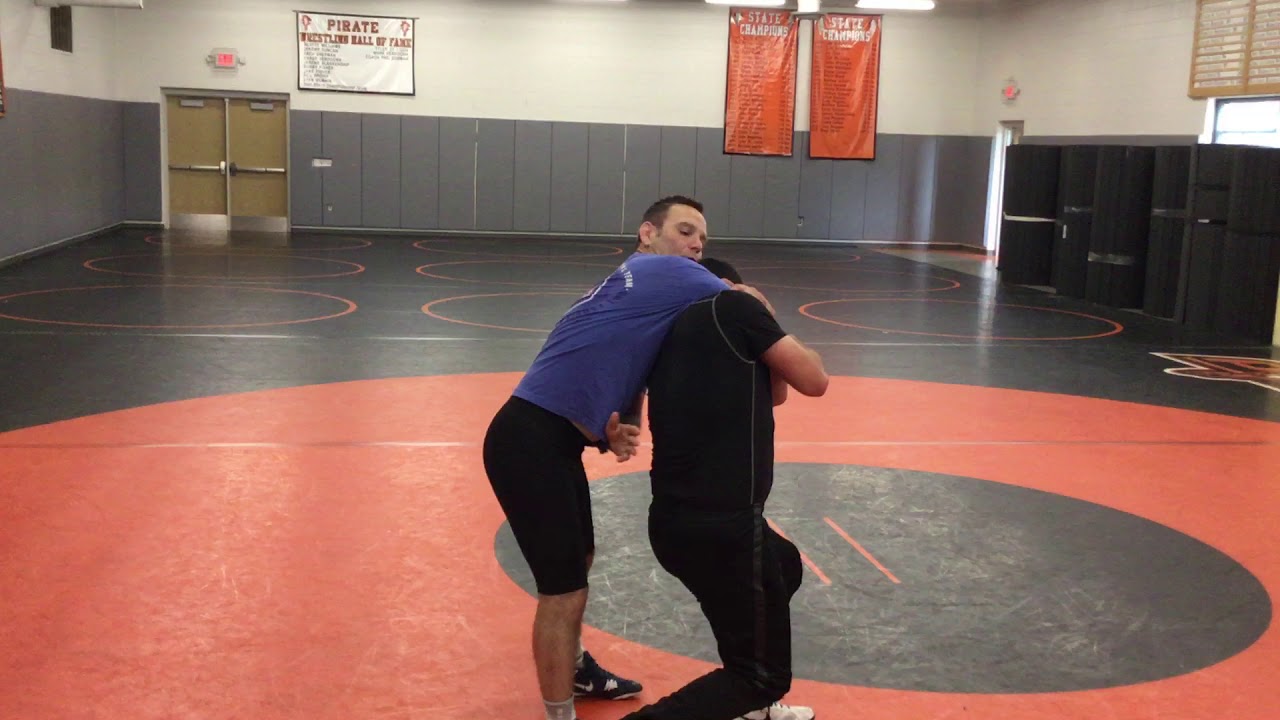 3.2A Arm Throw defense- Float Throw - YouTube