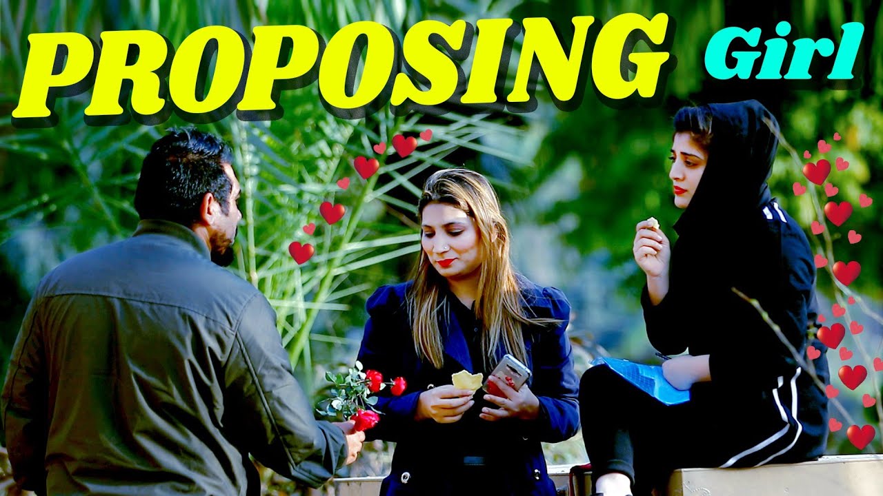 Proposing Girl Prank|Velle Loog Prankster - YouTube