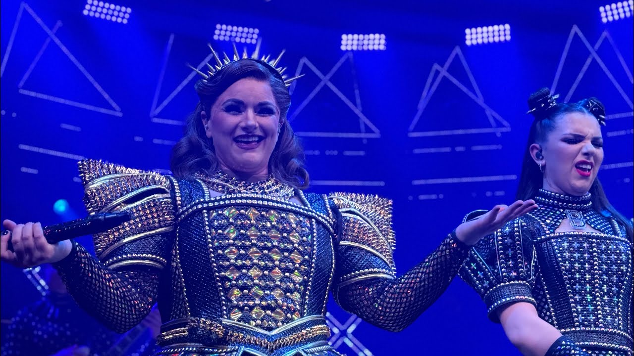 Megasix - Six the Musical - 30/12/2023 Meg Boleyn, Gabriella Seymour ...