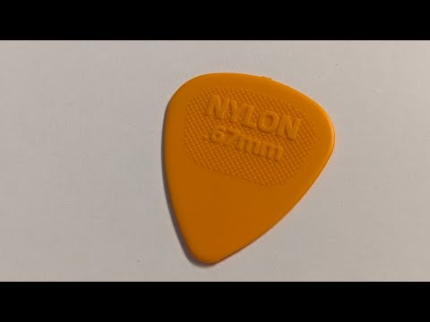 I found a MIDI pick! - Jim Dunlop Midi Nylon 0.67mm guitar pick review ...