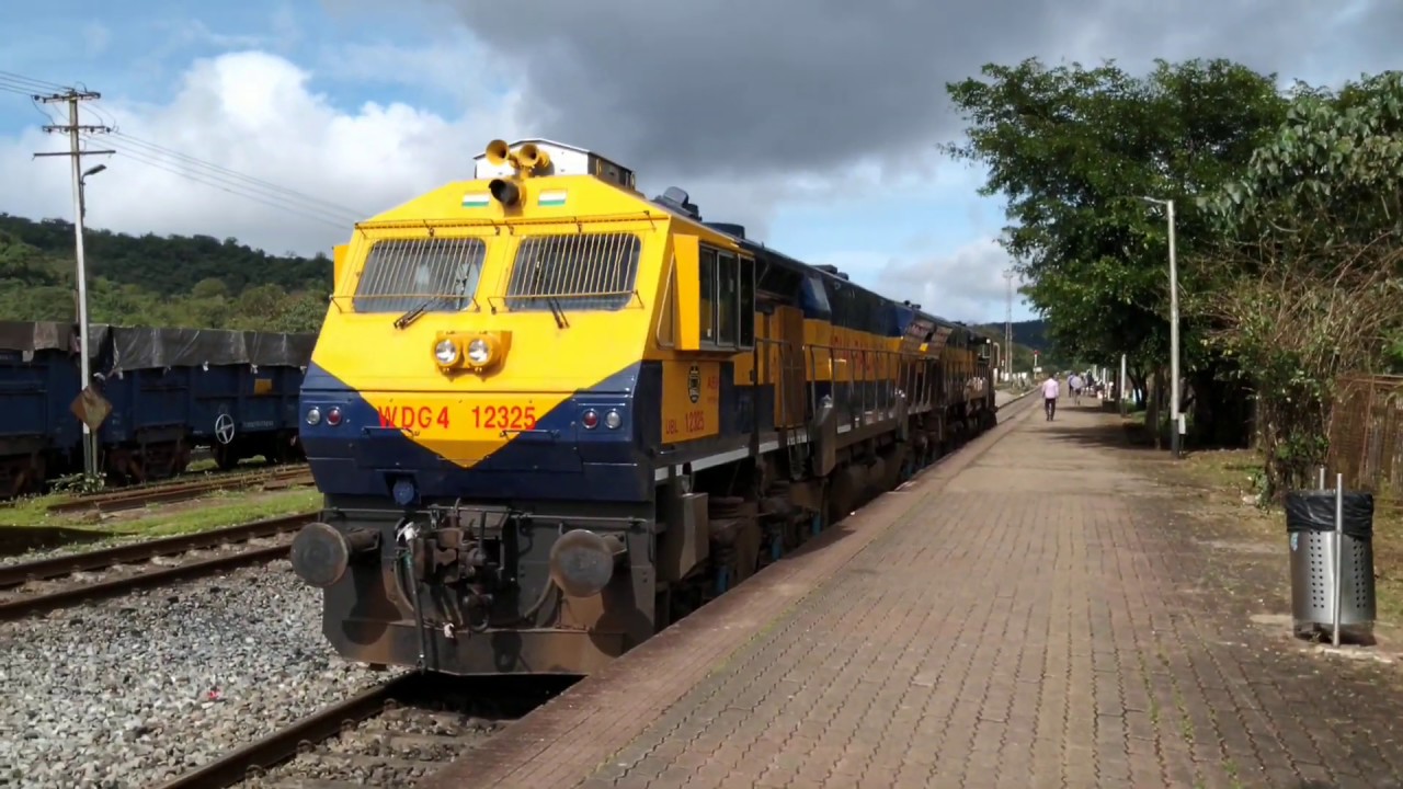 Castle Rock railway station Karnataka - YouTube
