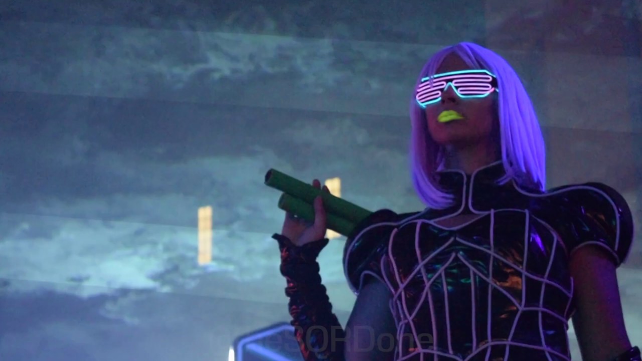 Anarch-cade scare zone at Halloween Horror Nights 2019 - YouTube