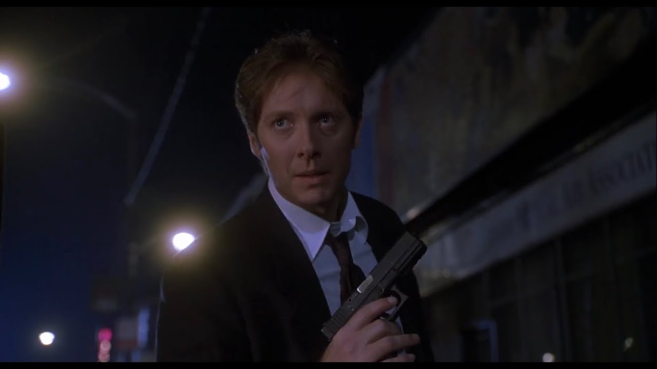 The Watcher (2000) - Street Chase Scene (1080p) - YouTube