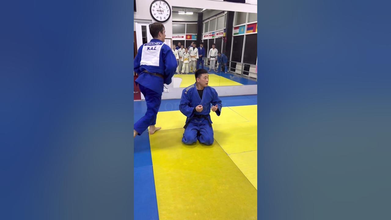 Judo Hikikomi-Gaeshi-бросок через голову голенью, с верхнего захвата за ...