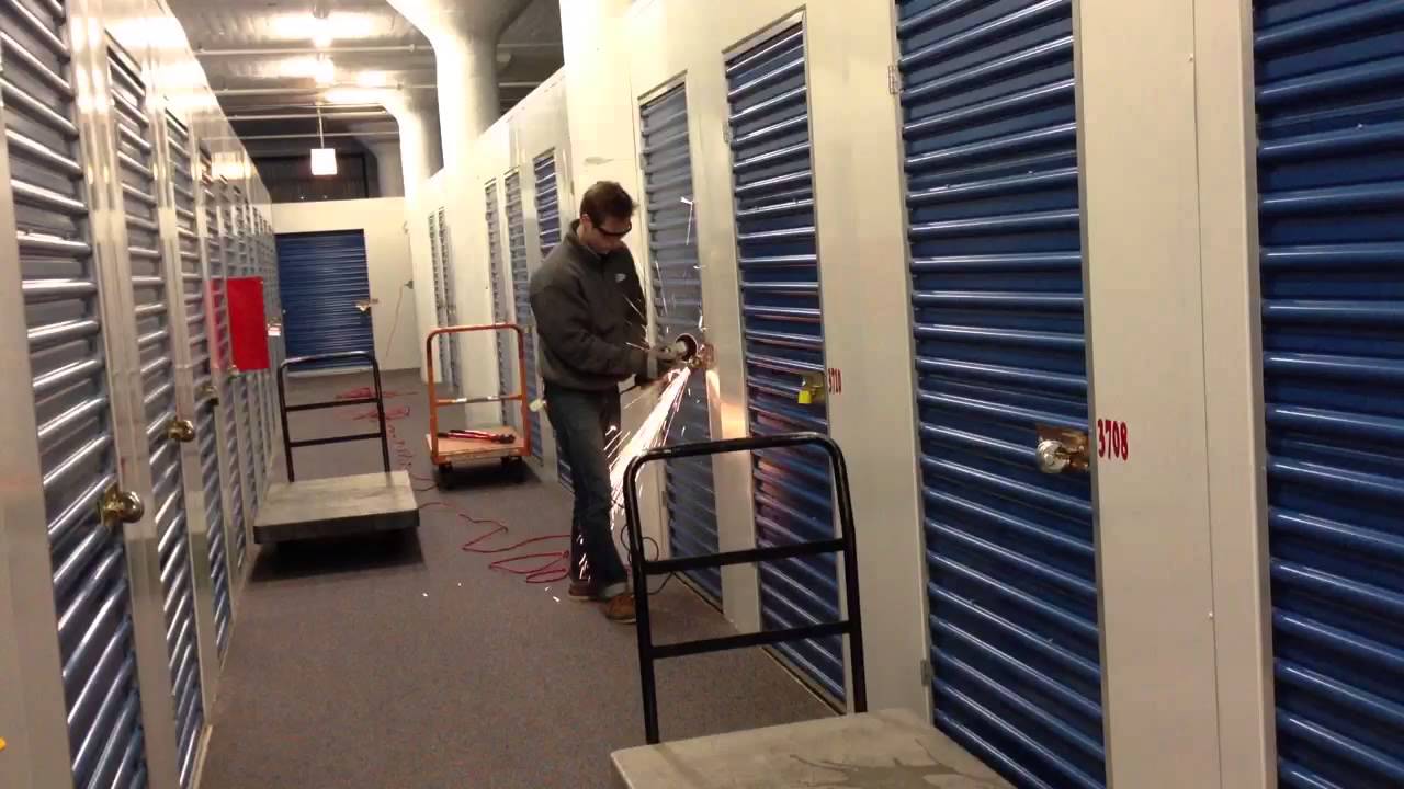 Exactly how Long it takes to cut a Round Padlock with Shielded Shackle ...